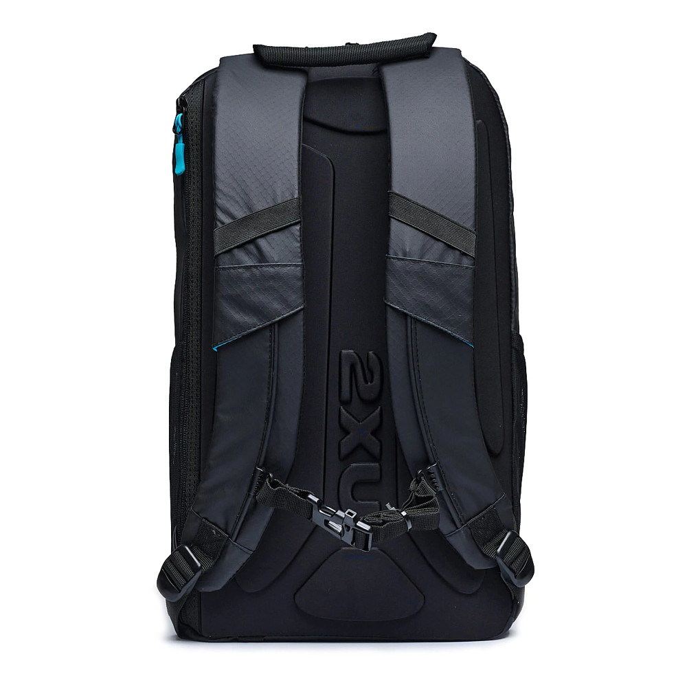 2XU Commute Backpack Bags