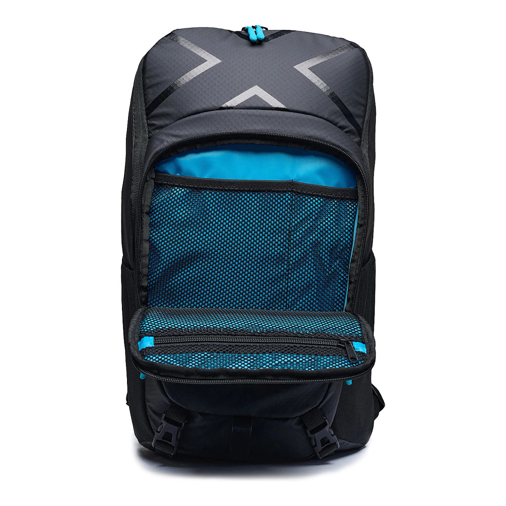 2XU Commute Backpack Bags